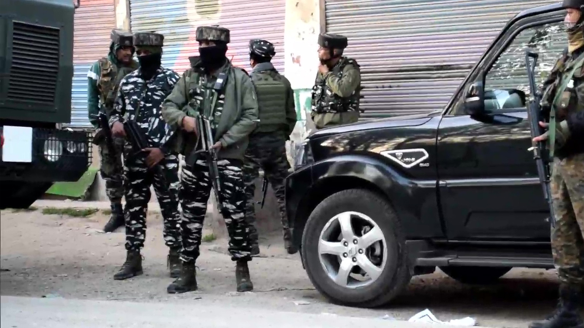 Terrorist killed in encounter with security forces in J&K's Shopian | India News – India TV