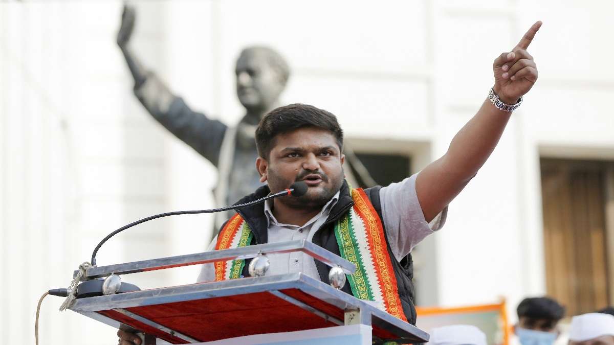 AAP extends olive branch to 'upset' Hardik Patel who is miffed with ...