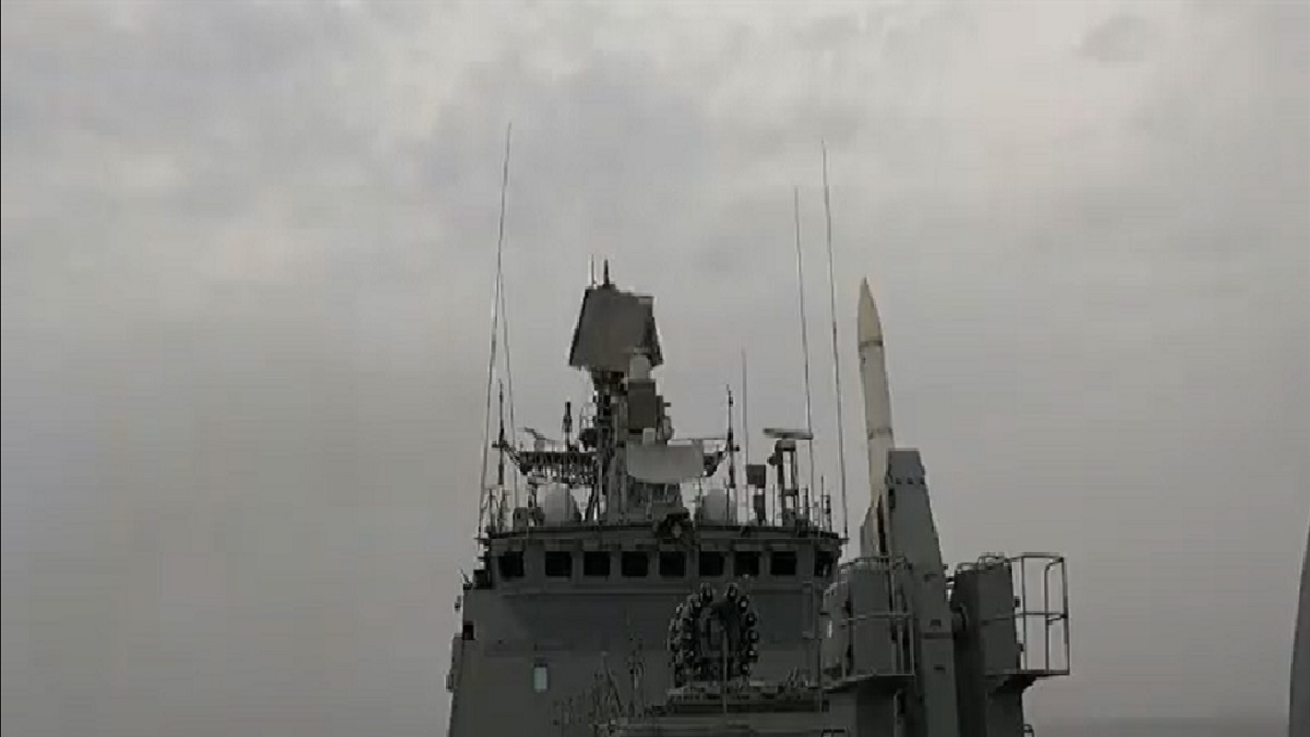 Indian Navy successfully tests surface to air missile system from ...