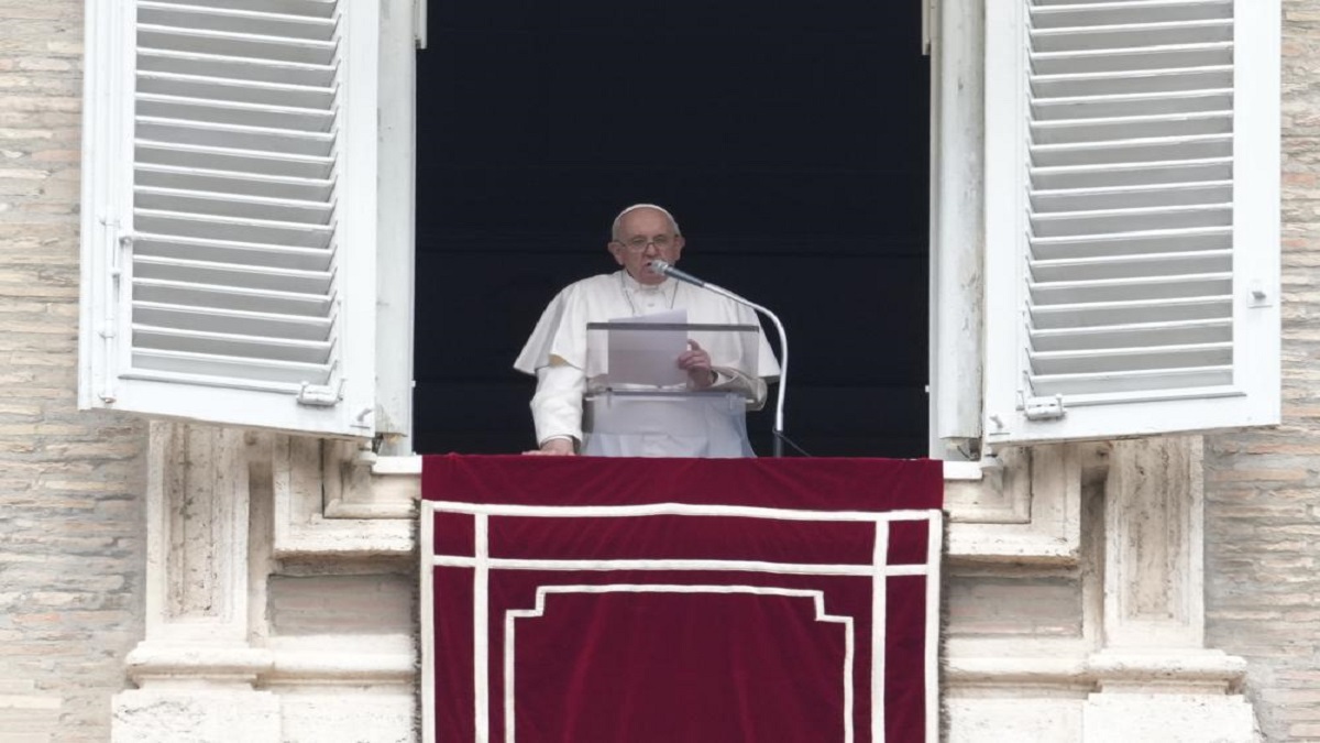 Pope Francis offers to meet Putin, still waiting to hear back | World ...