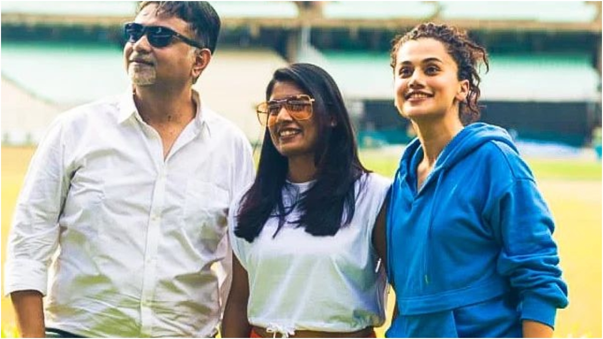 Taapsee Pannu visits Eden Gardens with Mithali Raj and Shabaash Mithu ...