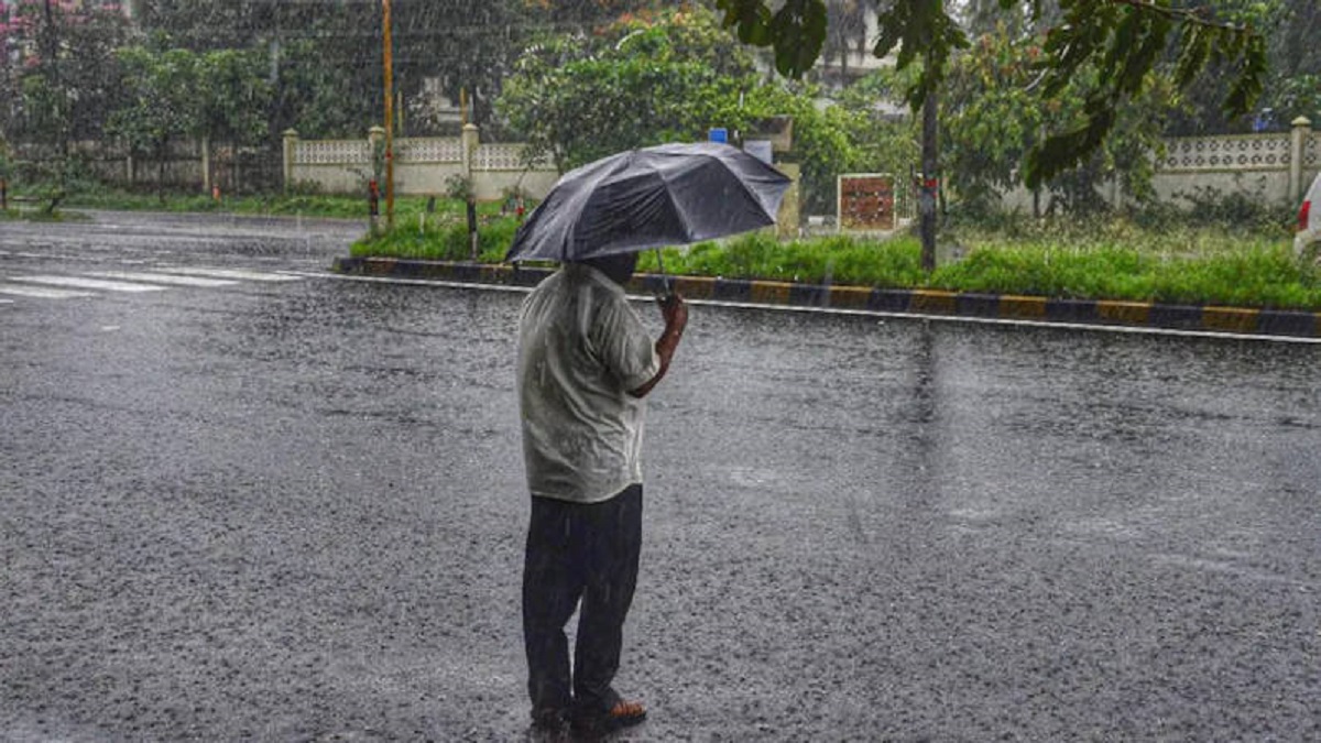 Delhi weather today: IMD predicts cloudy skies; rainfall likely to increase from Thursday ...