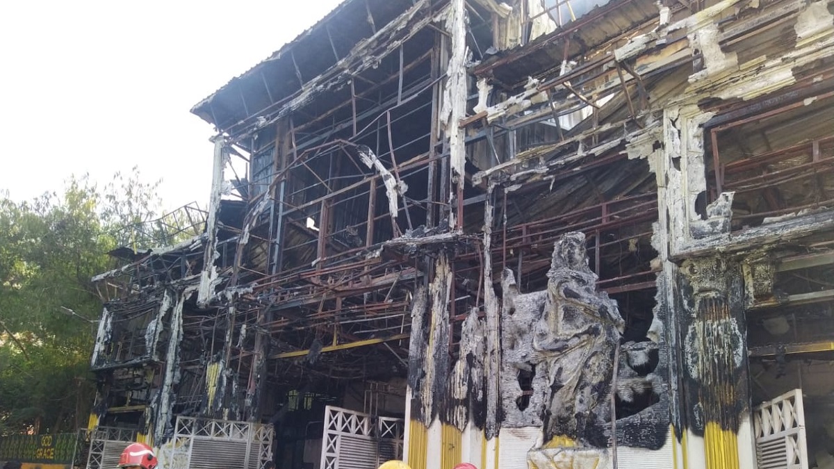 Fire breaks out at banquet hall in Delhi | India News – India TV