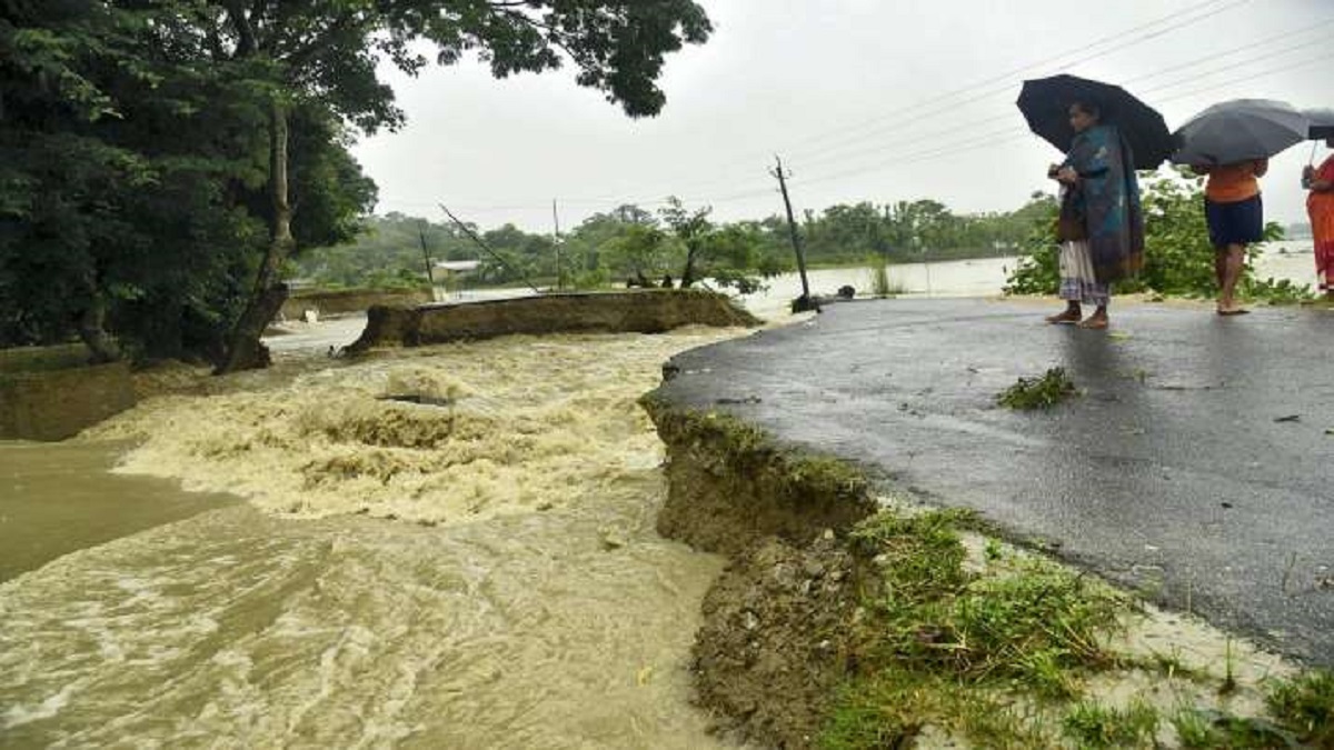 Heavy rains in Arunachal trigger flood-like situation, high alert in ...
