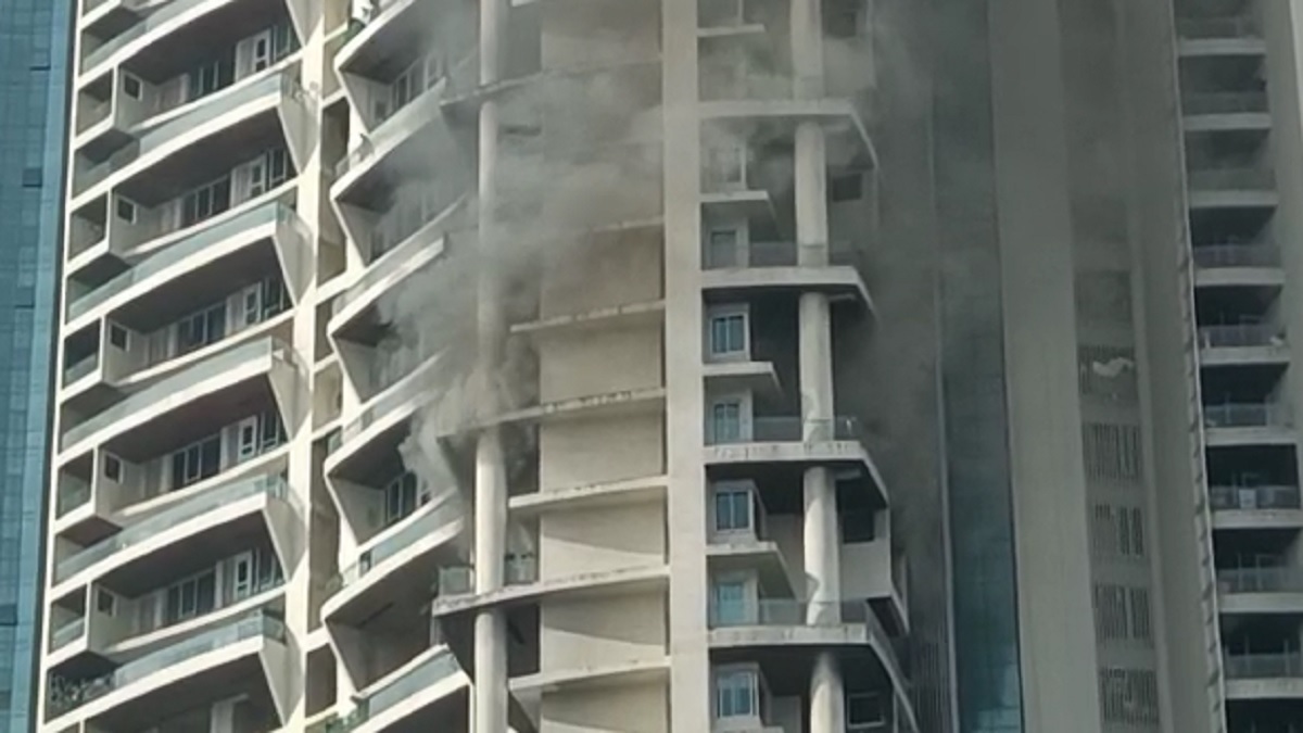 Mumbai: Fire at multi-storey building in Lower Parel, rescue operations ...