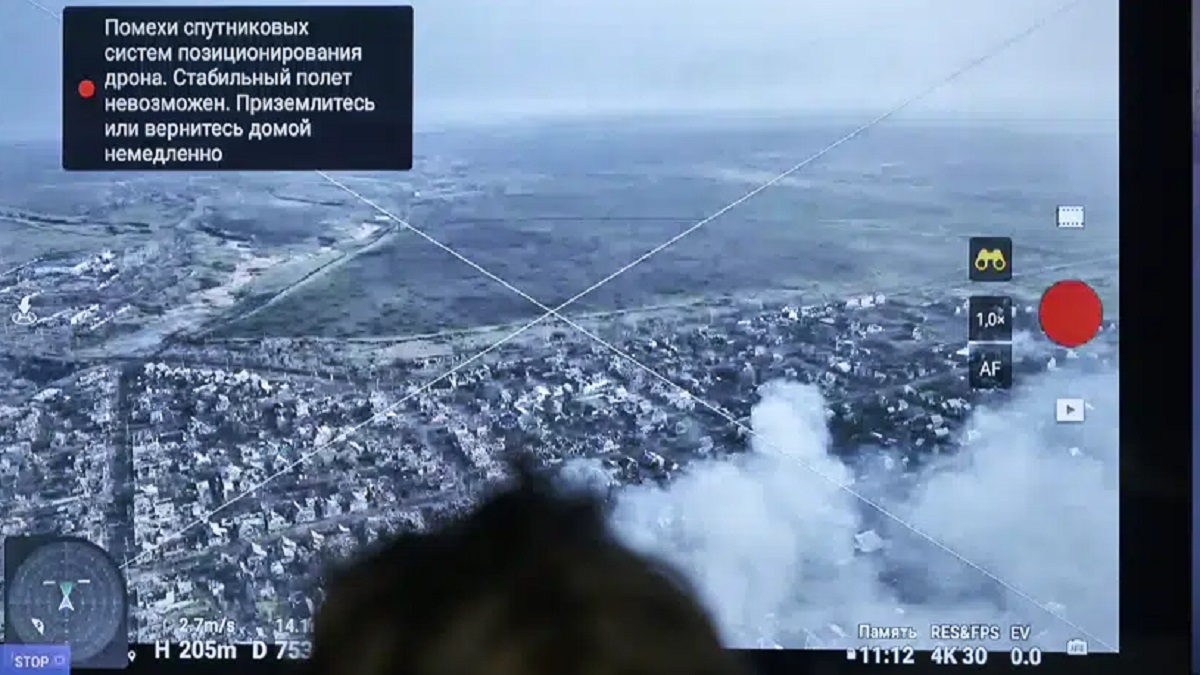 Ukrainian Drone Reaches Near Russias Engels Airbase For The Second