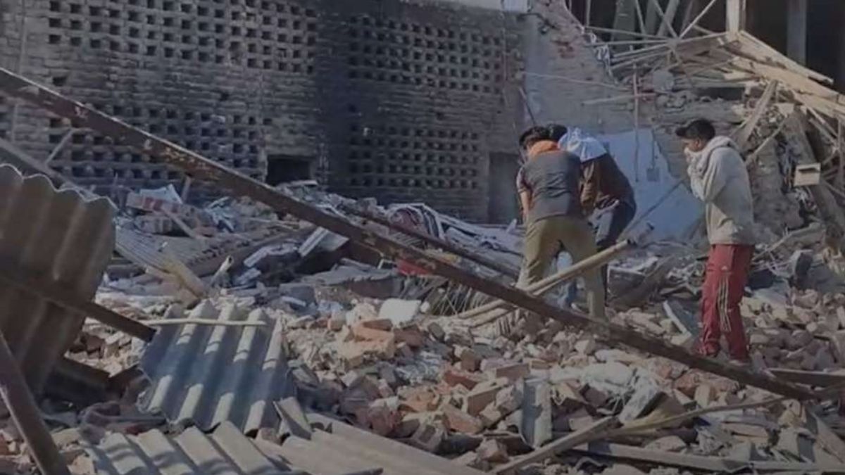 Meerut: Boiler at cold storage explodes, several trapped under lenter ...