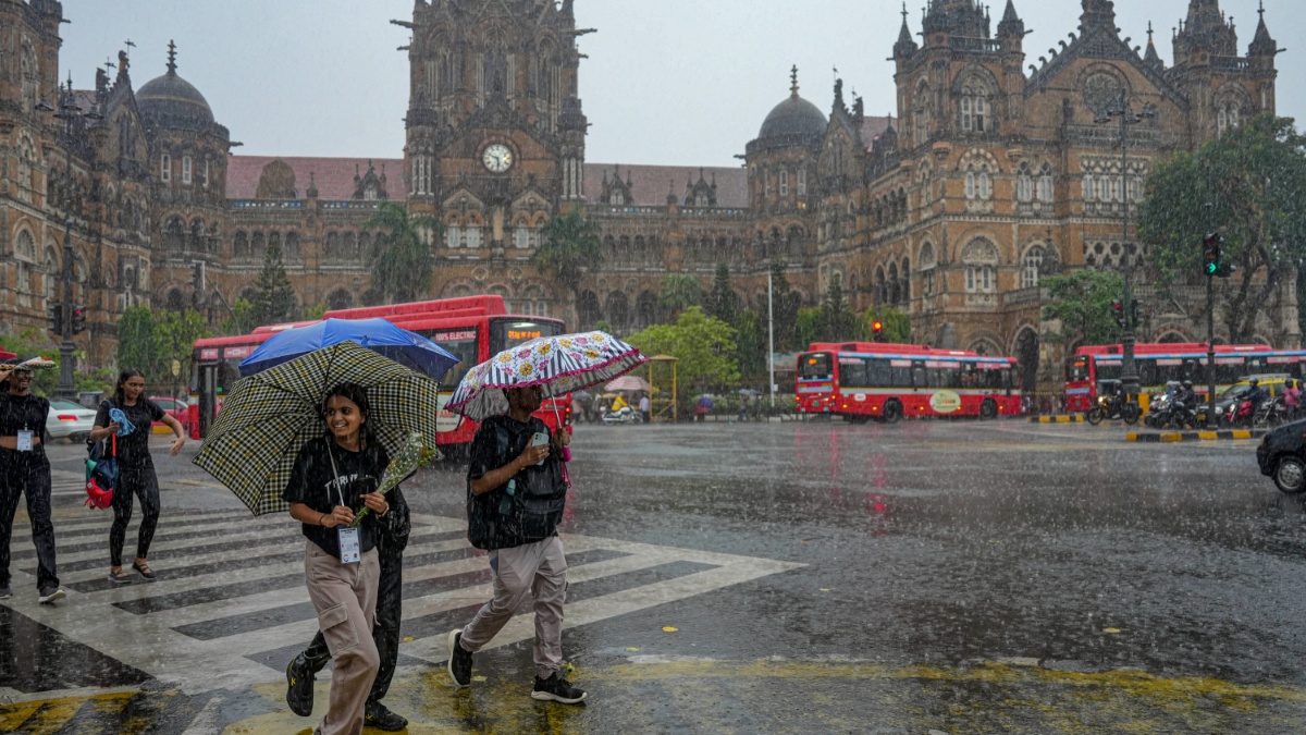 Weather update: Heavy rains lash Mumbai, Andheri subway closed due to waterlogging | Maharashtra ...