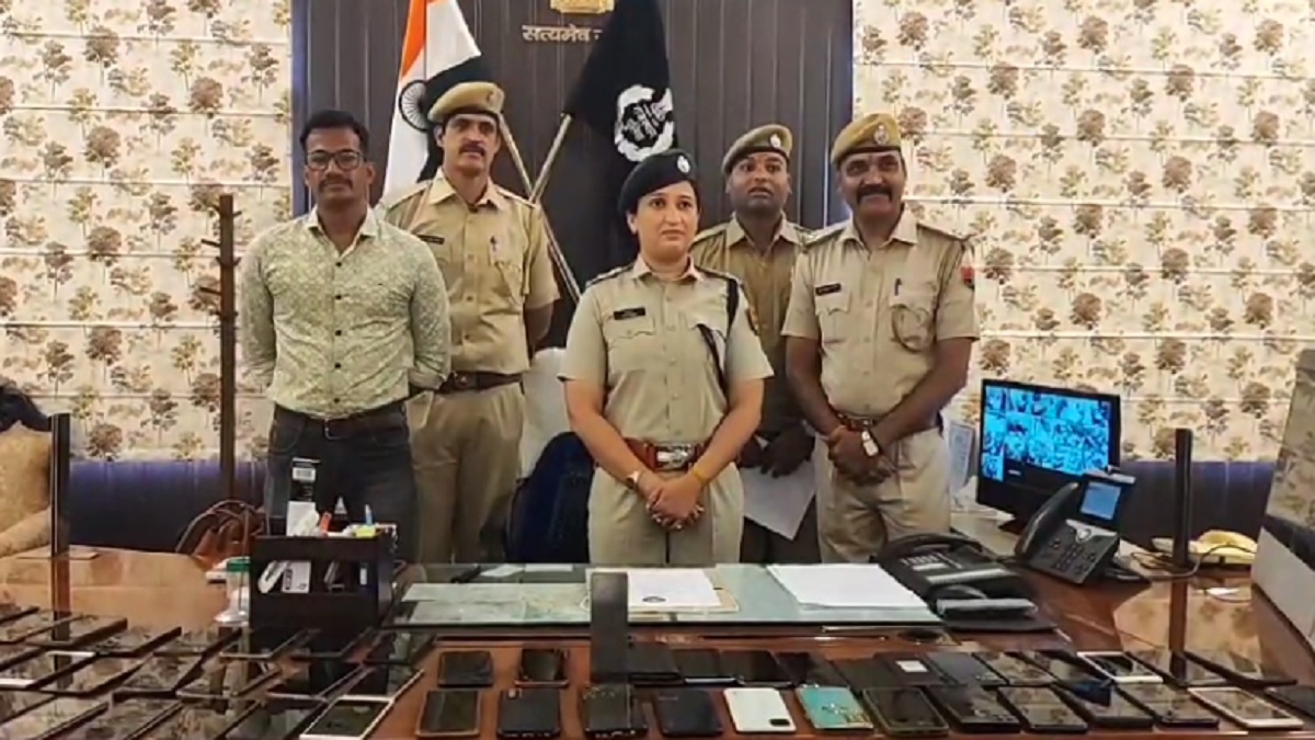 Rajasthan Jhalawar police cyber cell recover 112 missing mobile phones ...