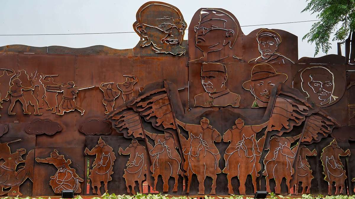 Independence Day 2023 prominent leaders associated with 1857 revolt ...