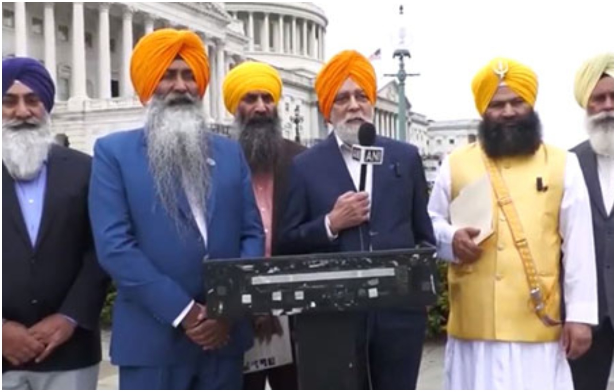 US: In historic first, Sikh Granthi offers prayers to start session of ...