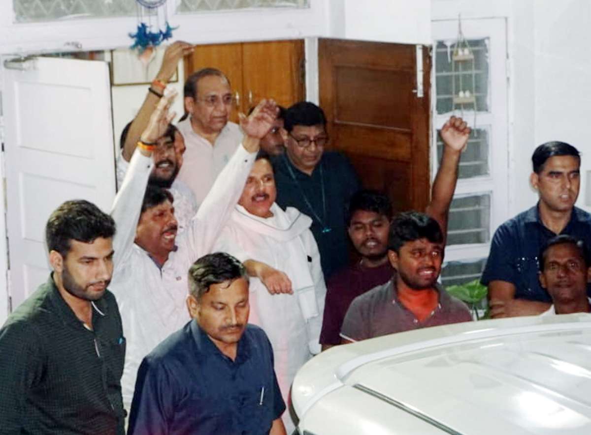 Delhi liquor policy scam: Is AAP to be made accused? Supreme Court clarifies | India News – India TV