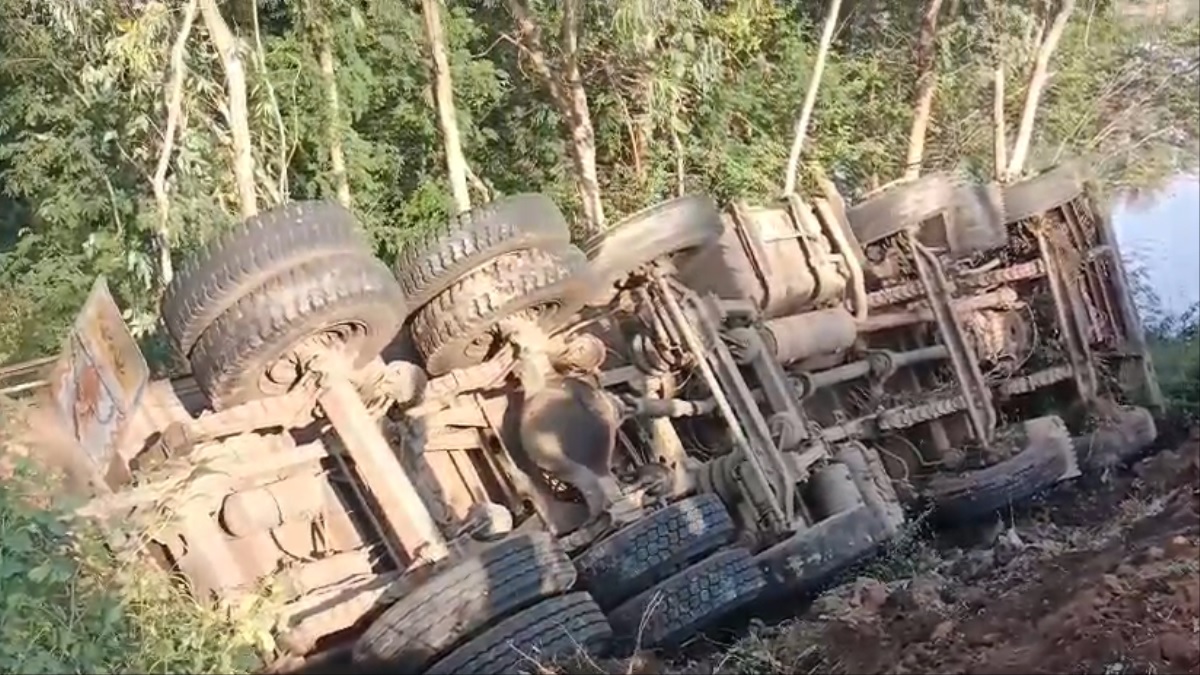 Gujarat Dahod Surendranagar accidents death count truck auto car ...