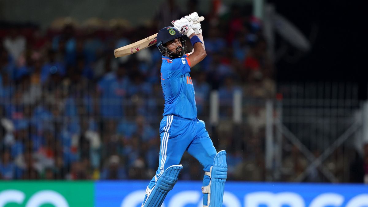 KL Rahul's frustrating reaction after missing out on hundred against Australia goes viral, watch ...