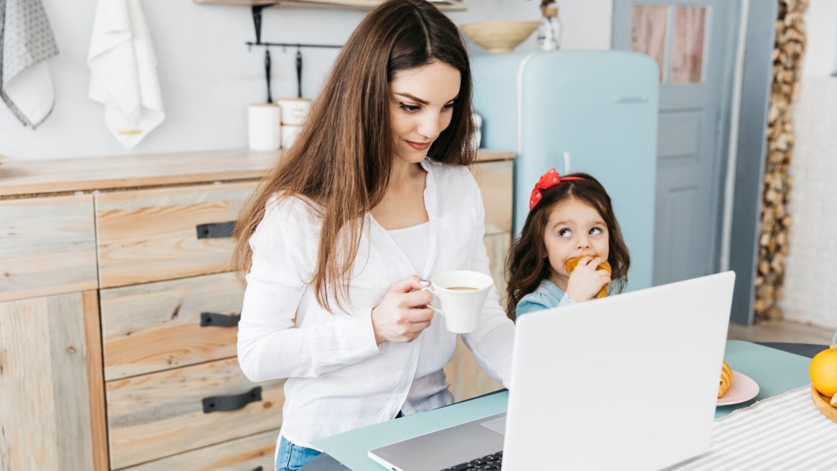 5 mindful eating strategies for busy moms | Lifestyle News – India TV