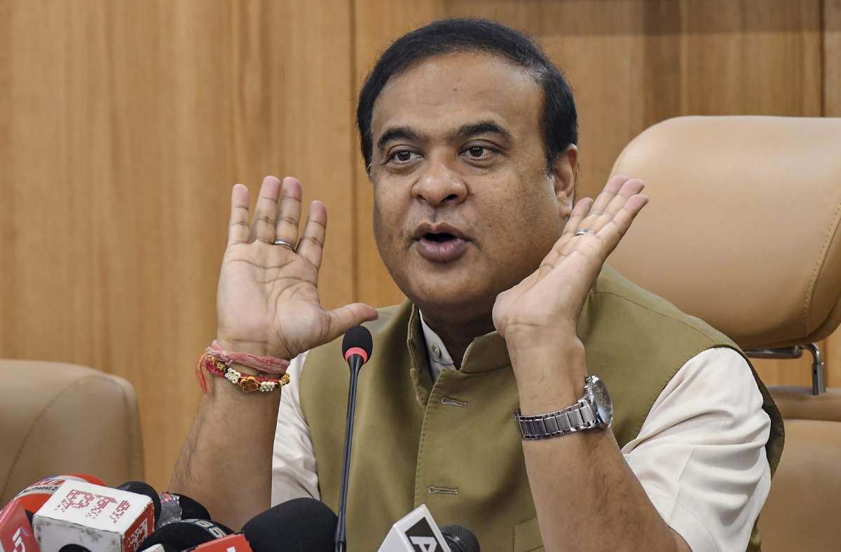 Himanta Biswa Sarma mocks Rahul Gandhi's 'coal on the stove' remark | WATCH | India News – India TV