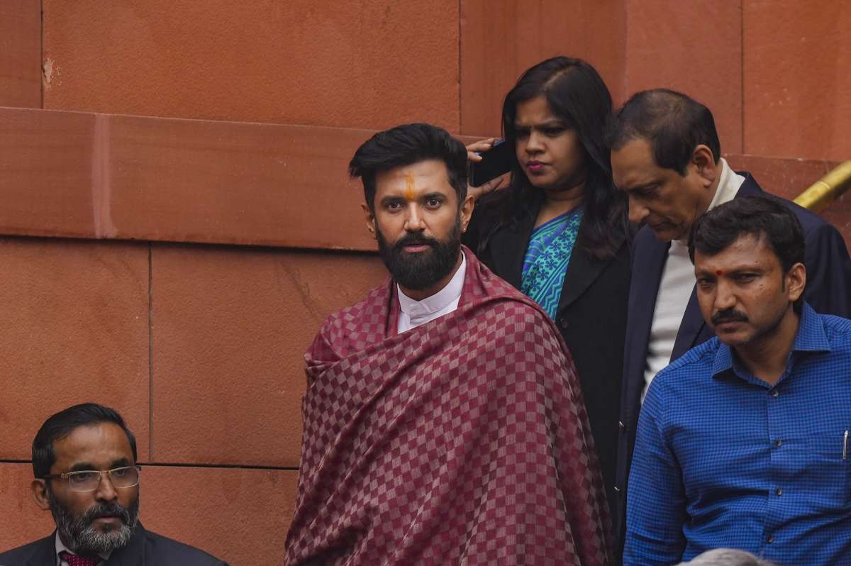 Bihar: 22 leaders from Chirag Paswan's LJP resign, to back I.N.D.I.A bloc | Bihar News – India TV