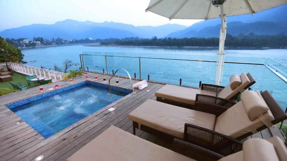 Winter Holidays: 4 luxurious riverside retreats along the Ganges ...