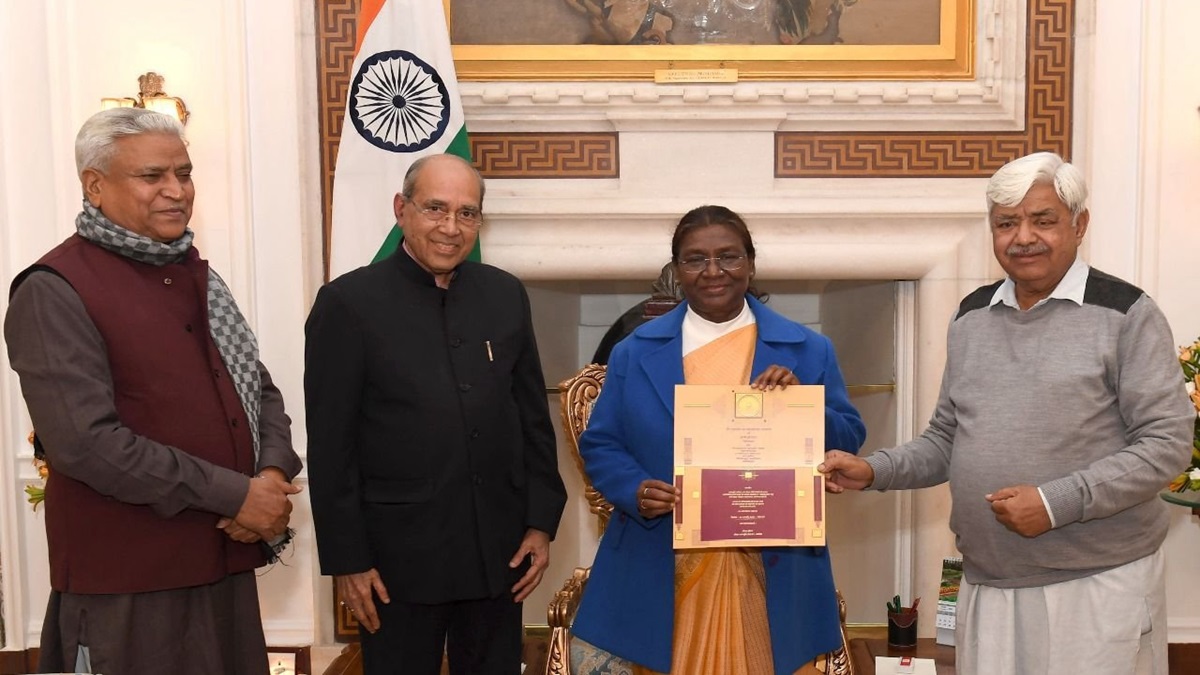 President Murmu recieves invitation to attend Ram Mandir consecration ...