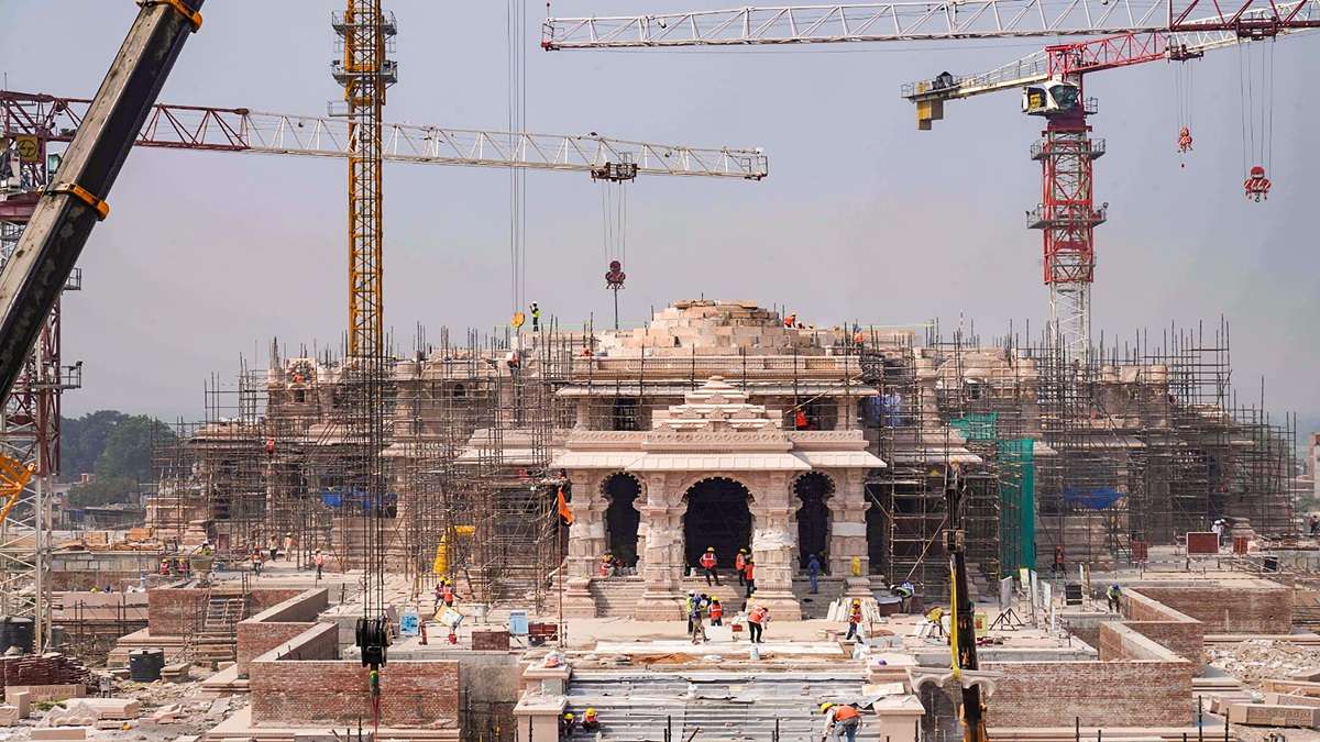 Ram Mandir's first gold gate installed ahead of 'Pran Pratishtha' ceremony. See photo | Uttar ...
