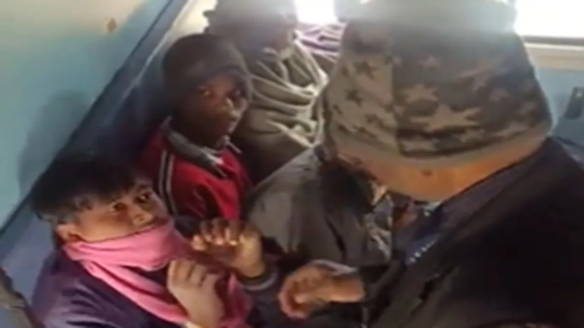 Video: TTE slaps passenger repeatedly onboard Lucknow-bound train, Rail ...