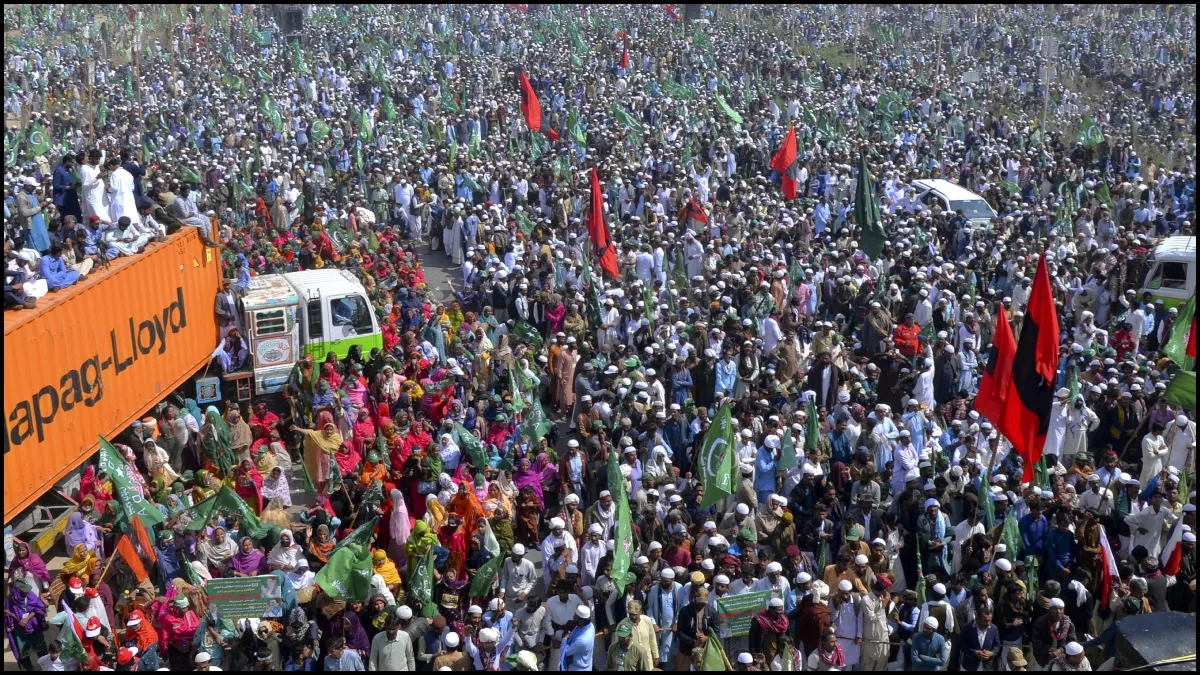 Pakistan: Ex-official makes U-turn on his rigging allegations, blames ...