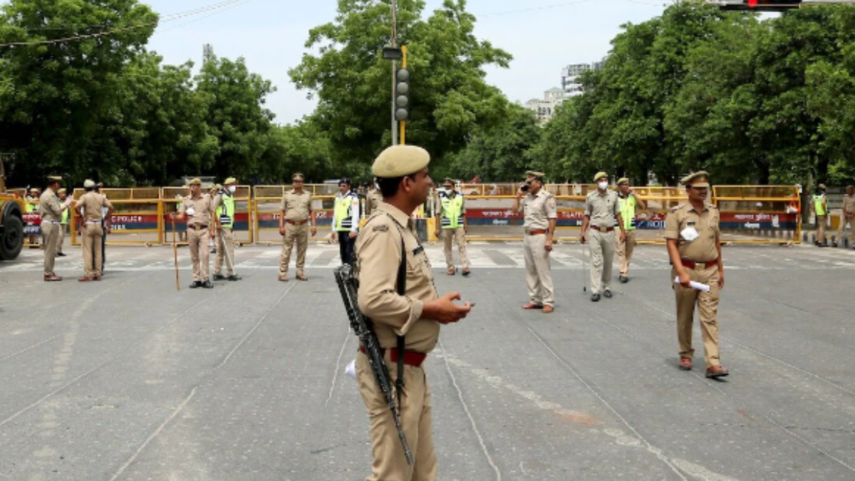 Noida Police invokes Section 144 CrPC ahead of farmers' march to ...