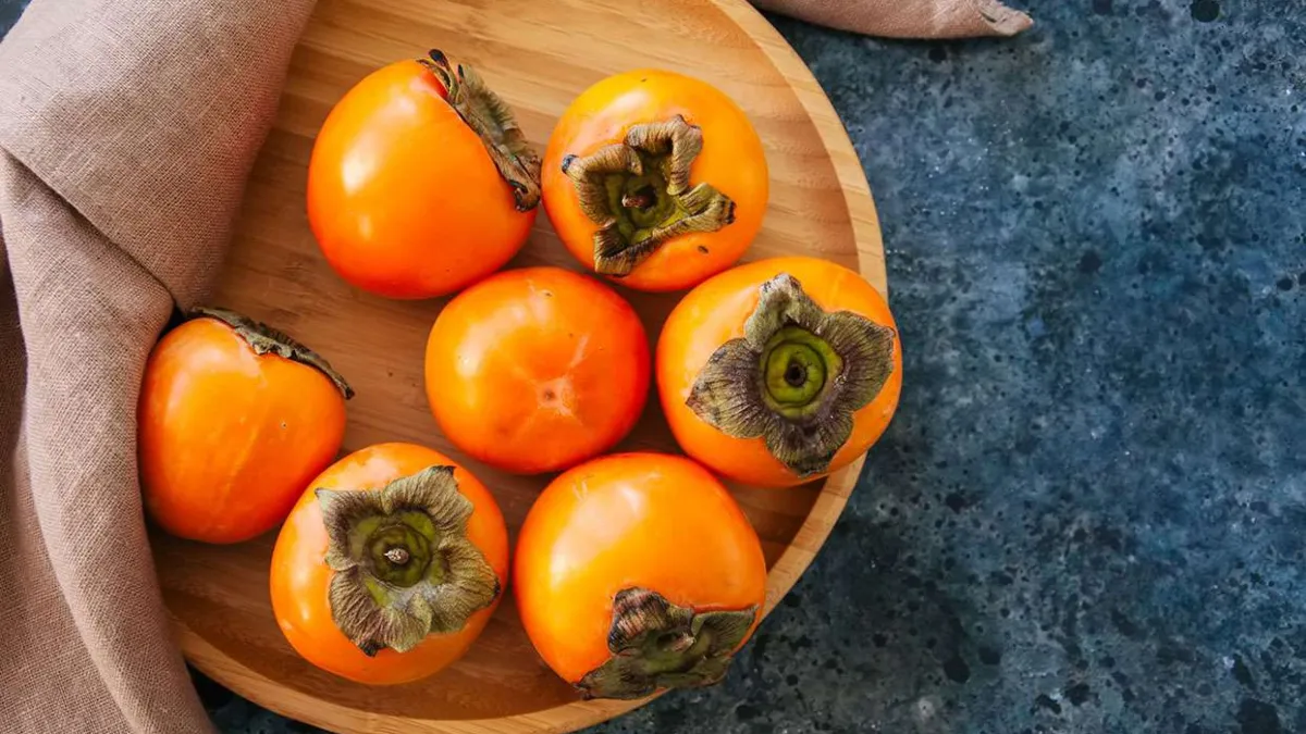 Superfood Persimmon: Know THESE 5 benefits of Amlok | Health News ...