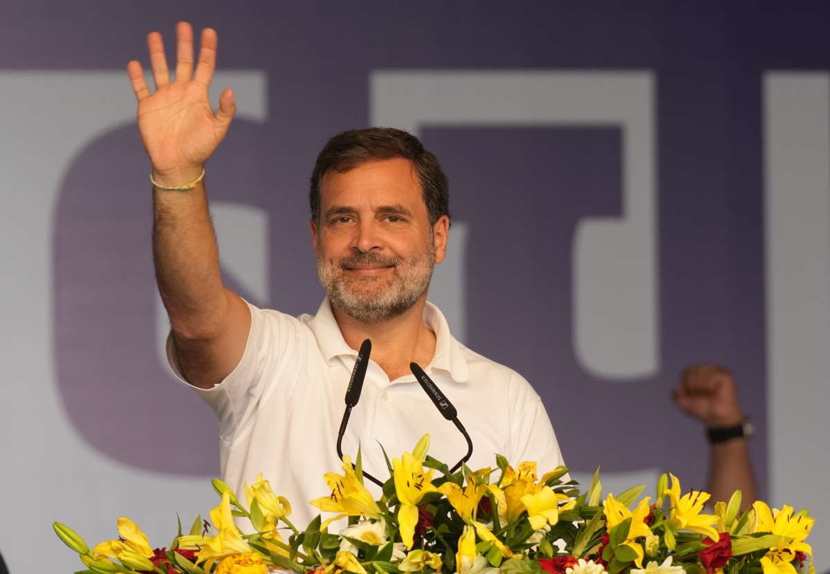 Rahul Gandhi says PM Modi endorsed Prajwal Revanna who raped 400 women ...