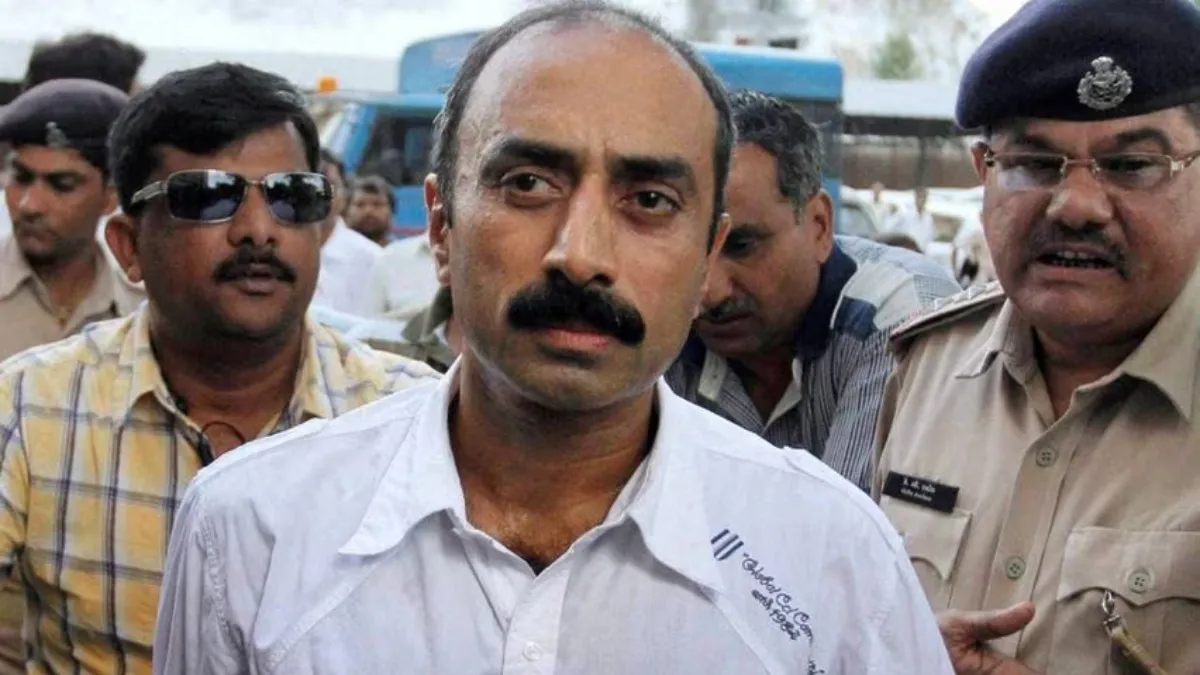 Former IPS officer Sanjiv Bhatt gets 20 years in jail 1996 drug planting case | Gujarat News ...