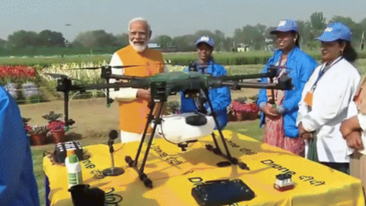 PM Modi witnesses drone demonstration by 'Namo Drone Didis' | Know all ...