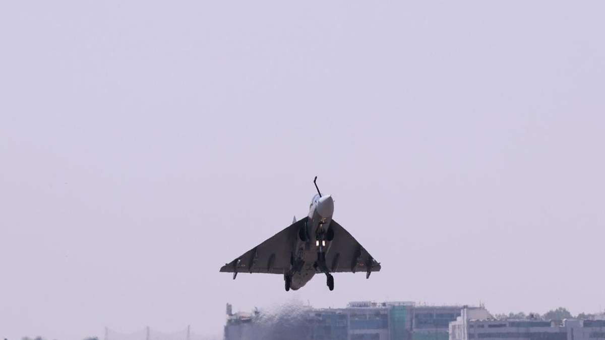 Tejas Mk-1A completes its maiden flight in Bengaluru in big success for ...