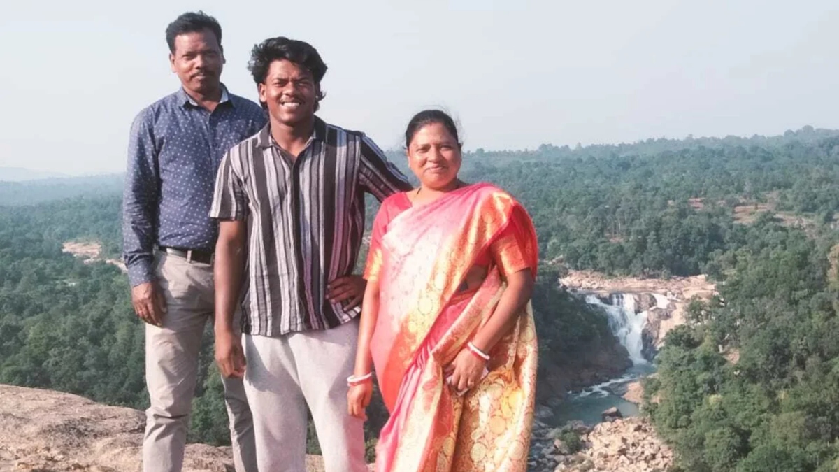 Gujarat Titans wicketkeeper Robin Minz suffers minor bike accident ...