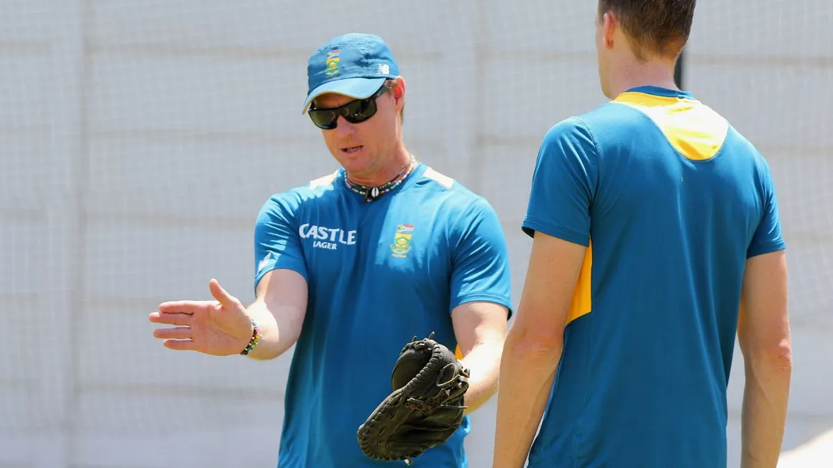 LSG's assistant coach Lance Klusener blames 'ordinary bowling' for run ...
