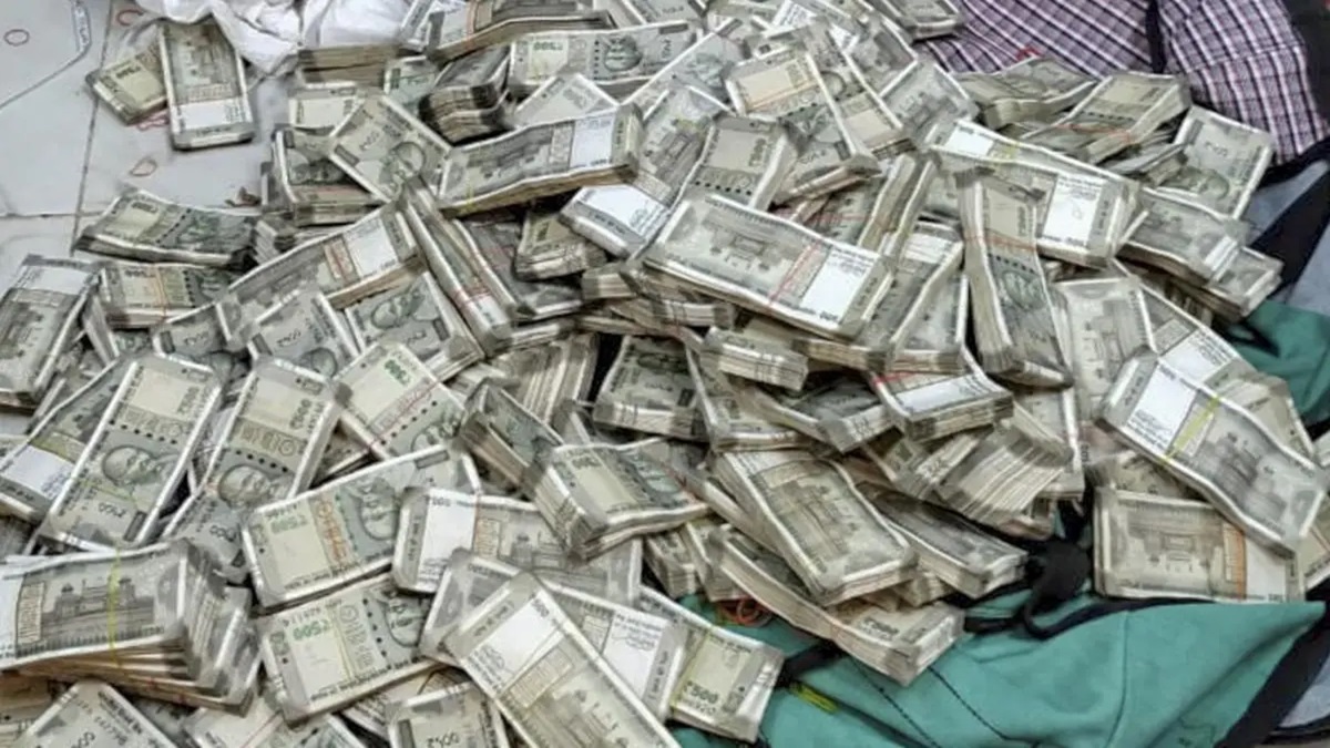 Lok Sabha elections 2024: Income Tax Department seizes record Rs 1100 ...