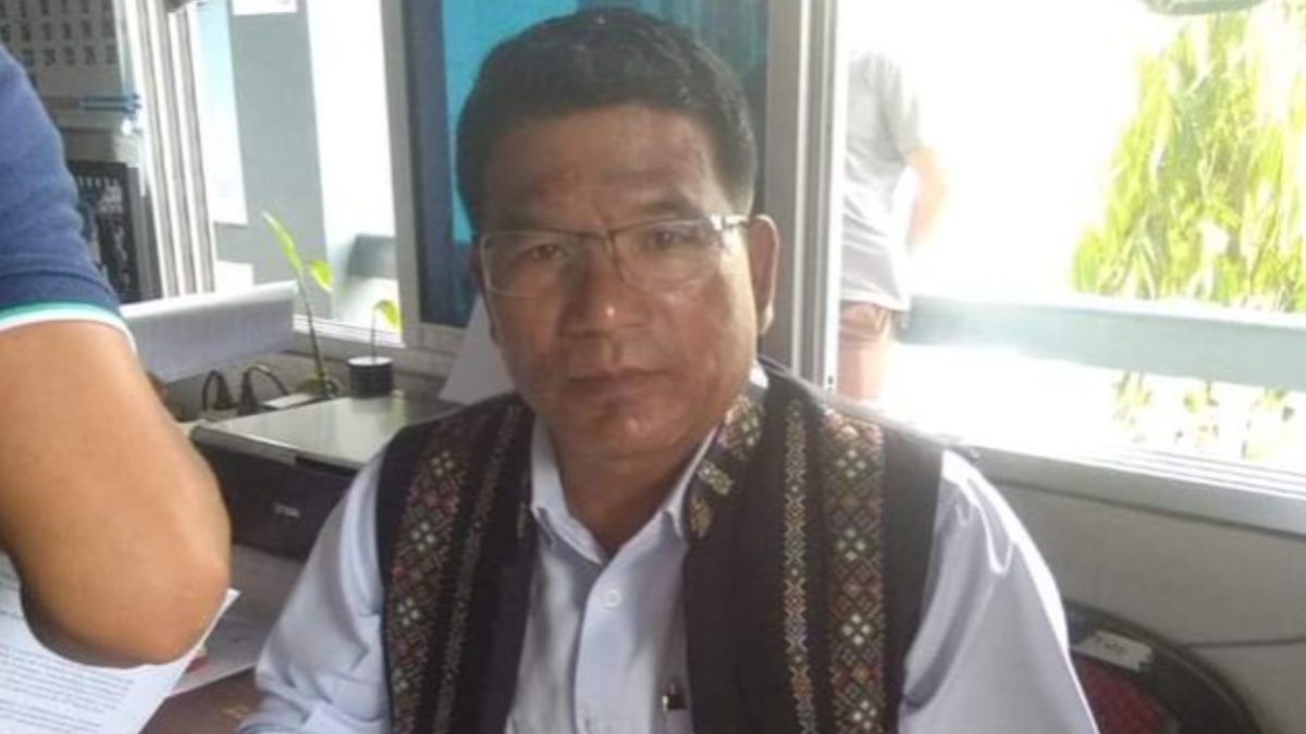 C Lalmuanthanga assumes office as new CEM of Mizoram's Lai Council ...