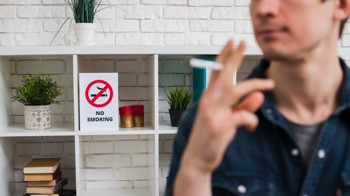 Smoking in an AC room can be dangerous, know how it can affect your ...