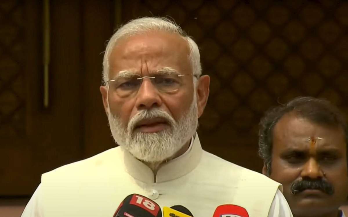 Emergency: PM Modi takes swipe at Congress, says 'just to cling on to ...