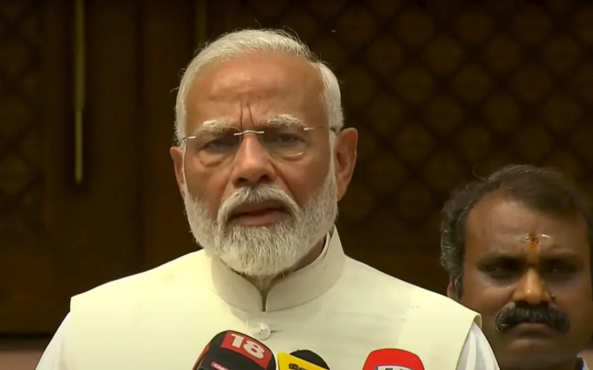 Emergency: PM Modi takes swipe at Congress, says 'just to cling on to ...