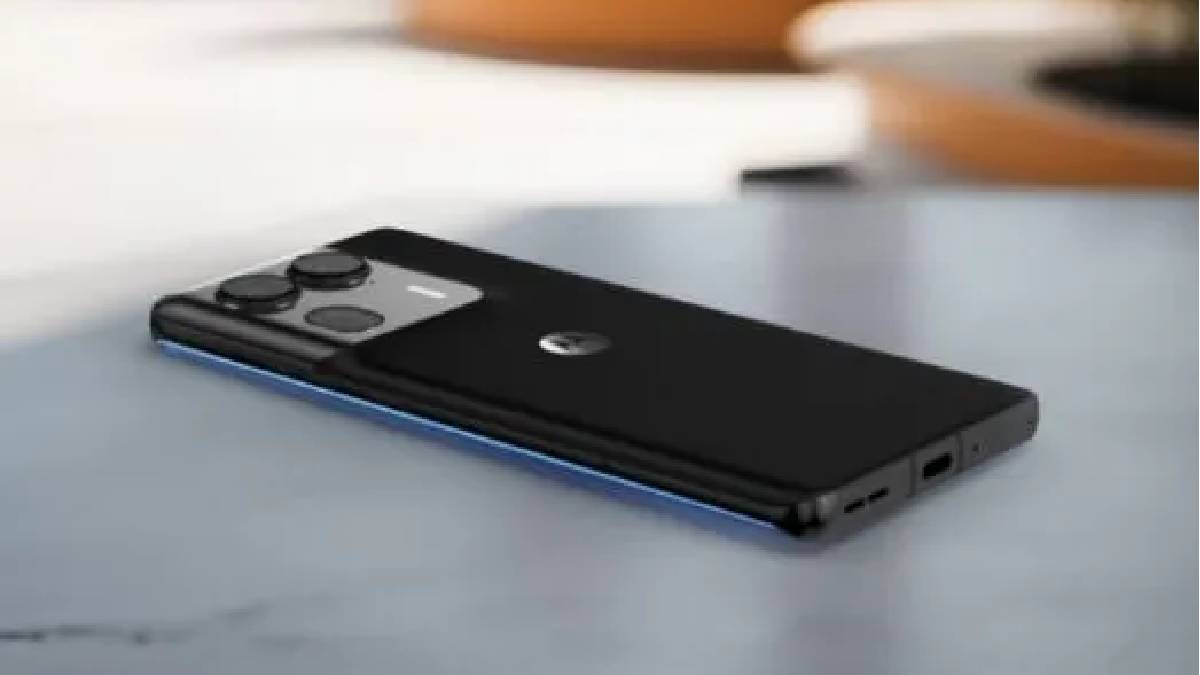 Motorola to launch new smartphone with wood textured rear panel ...