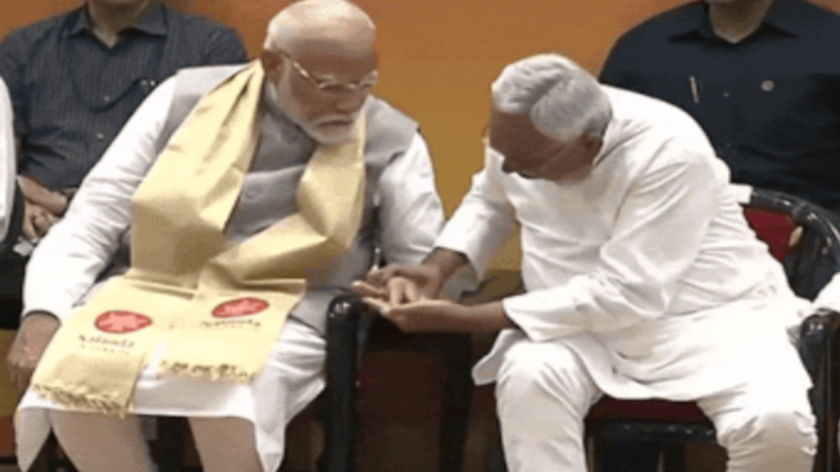PM Modi caught off guard as Nitish Kumar unexpectedly checks indelible ... PM Modi caught off guard as Nitish Kumar unexpectedly checks indelible ...