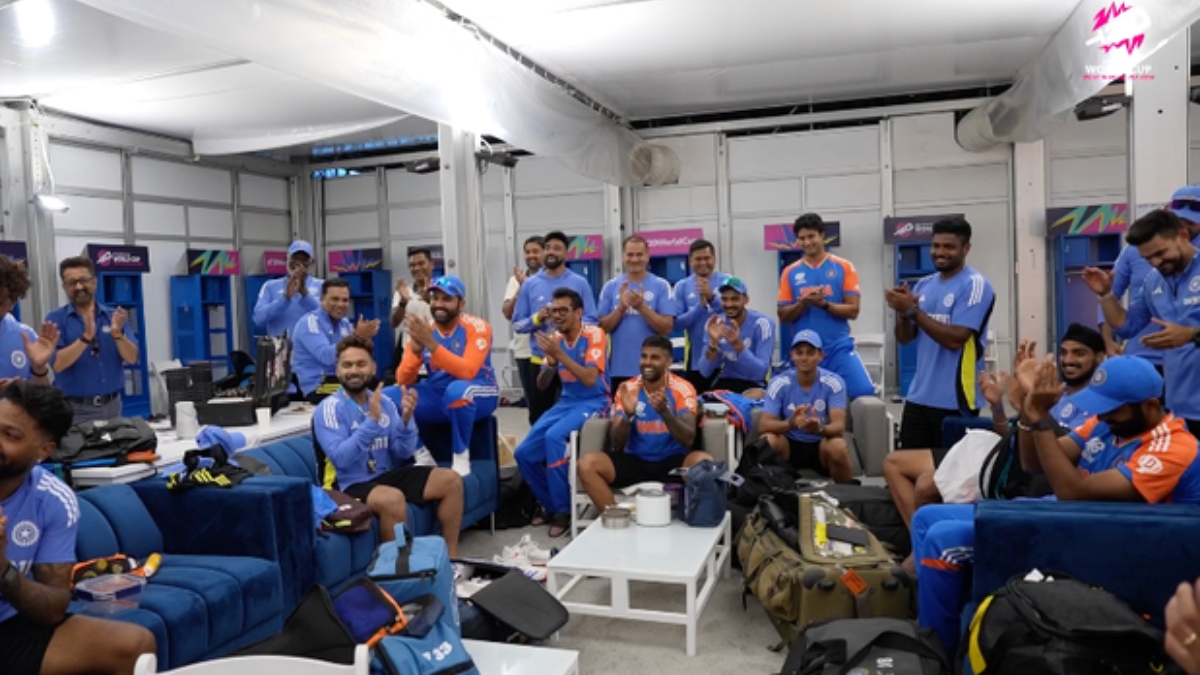 Ex-coach makes special appearance as India announce best fielder medal ...