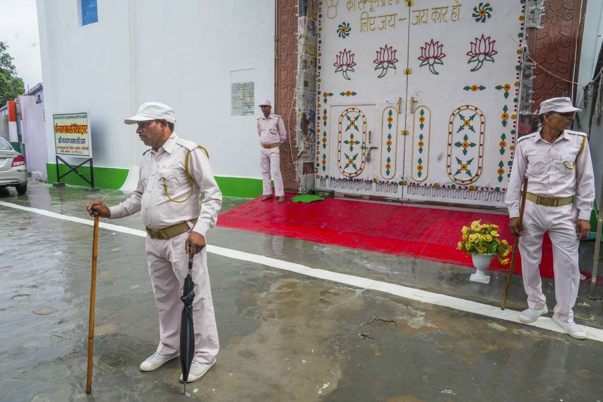 Hathras stampede: Two more arrested, Bhole Baba may also be summoned ...