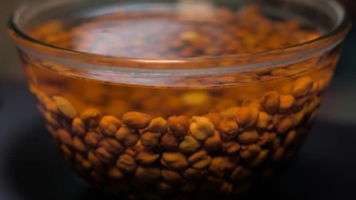 5 benefits of consuming soaked grams on empty stomach in morning | Food ...
