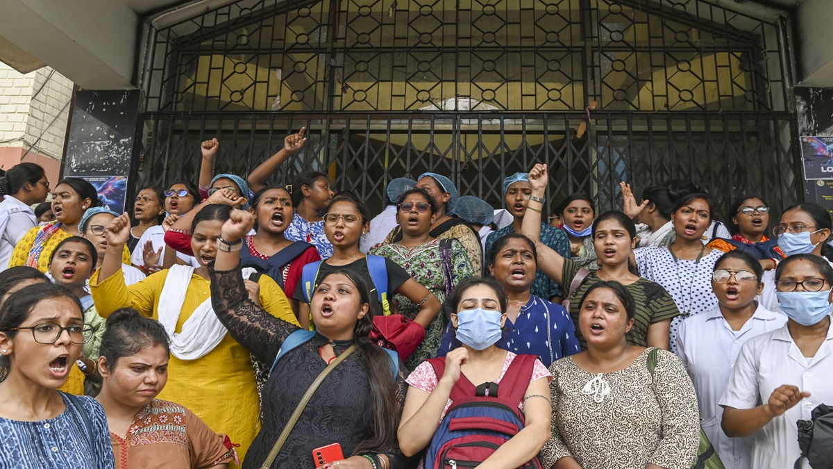 West Bengal bandh: Protest, candle light march planned, CBI to grill 4 ...