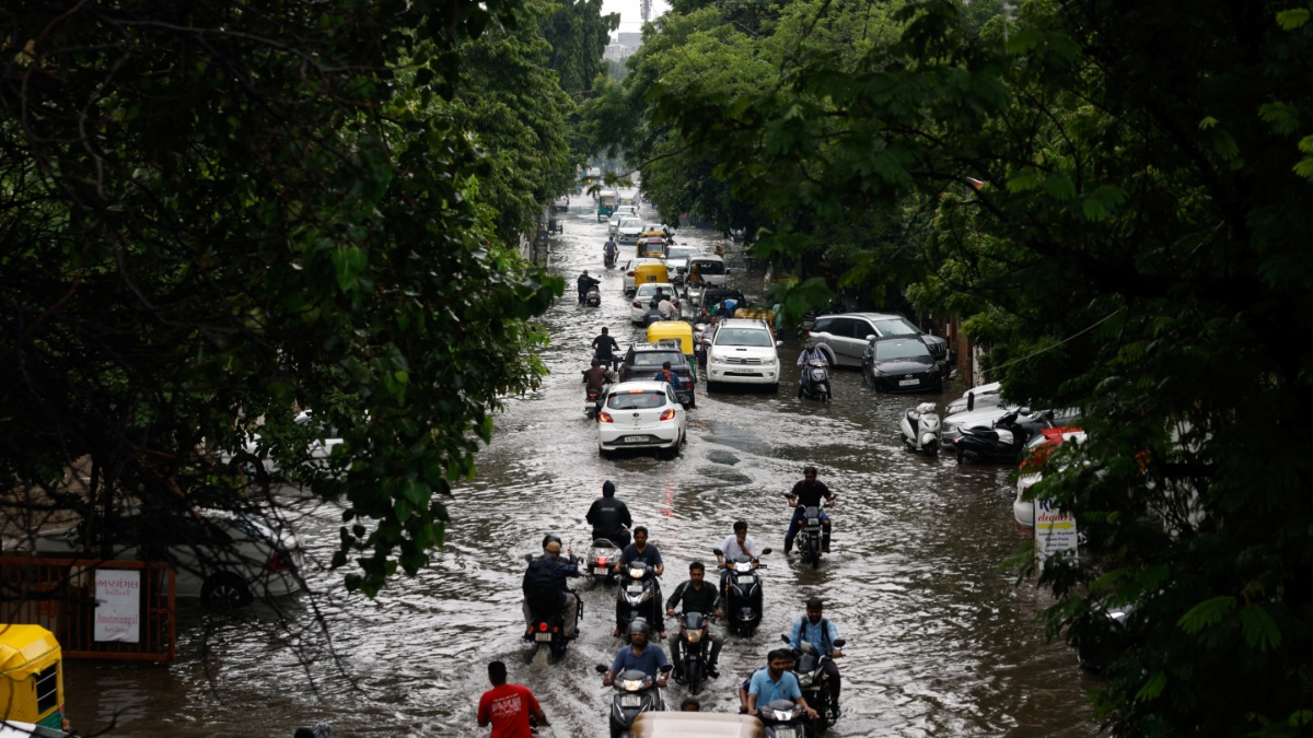 IMD issues orange alert for heavy rainfall in Mumbai, Thane, Palghar | DETAILS | Maharashtra ...