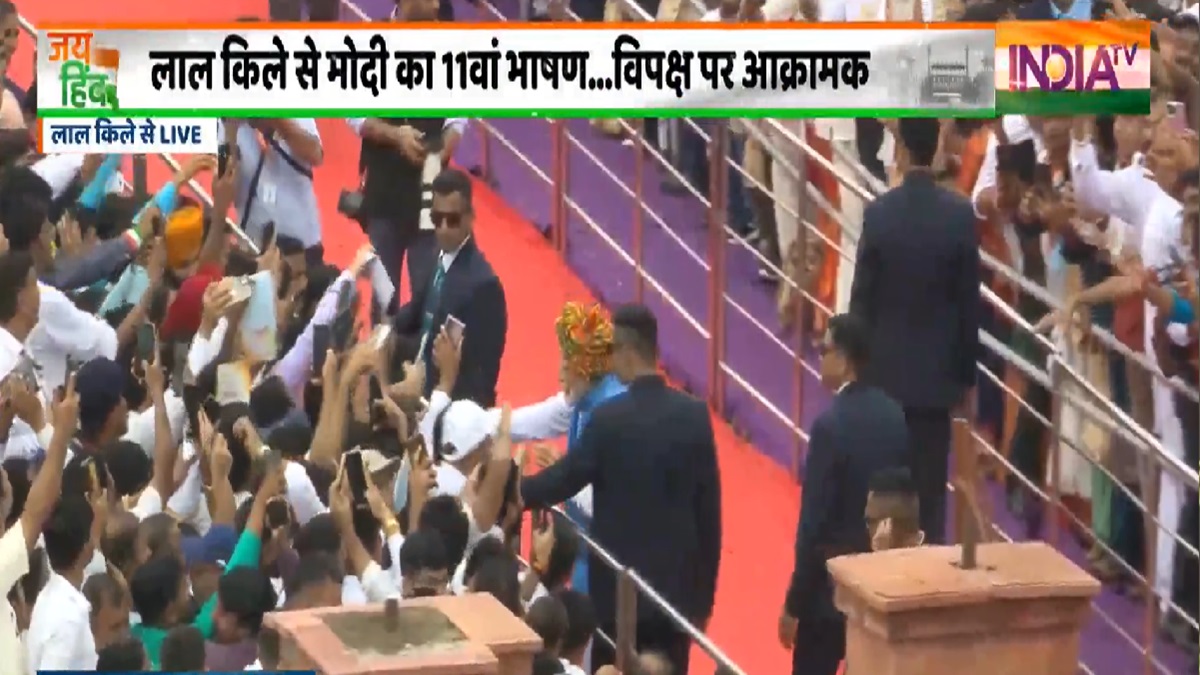 A first, PM Modi enters public enclosure to exchange Independence Day greetings at Red Fort ...