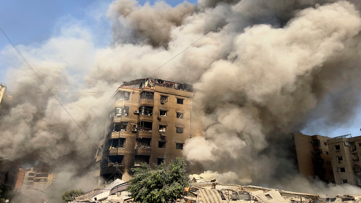 33 killed in Israeli airstrike in Lebanon's Beirut, 195 injured | World ...