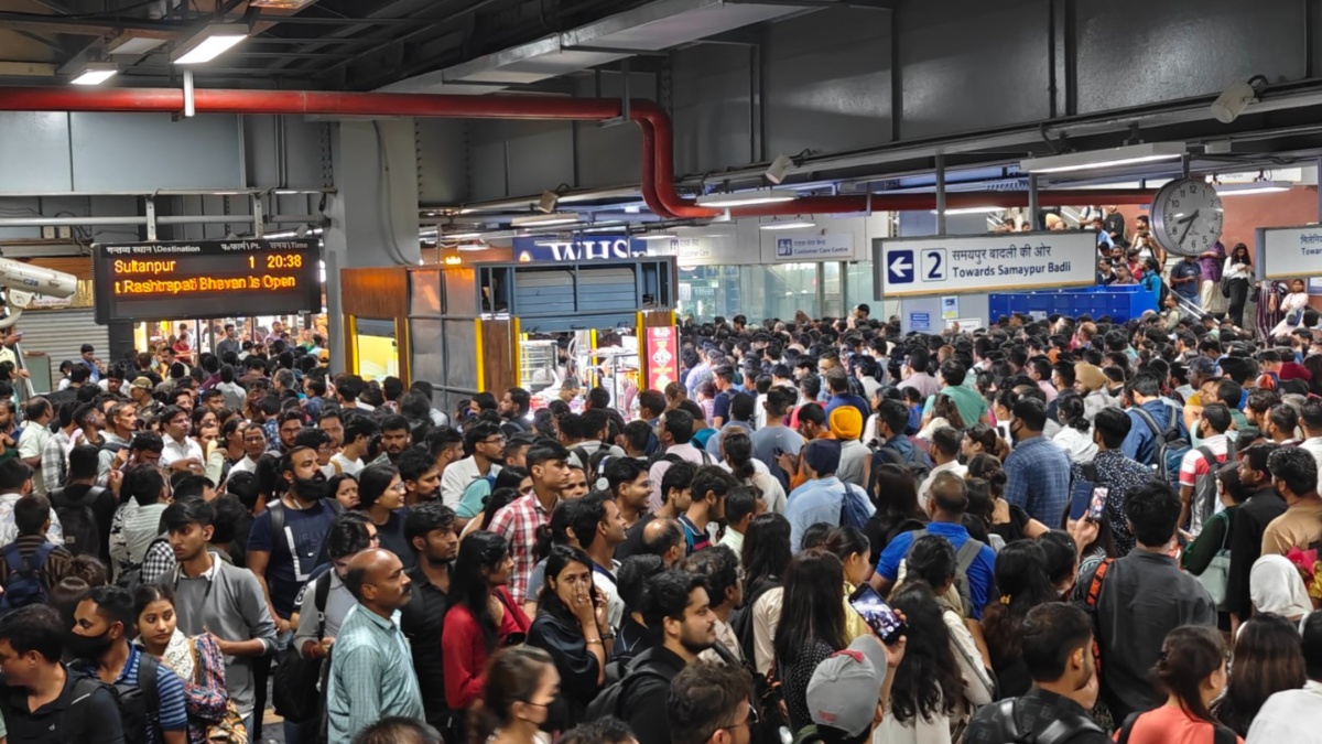 Delhi Metro achieves record ridership, adds extra trains on THESE days ...