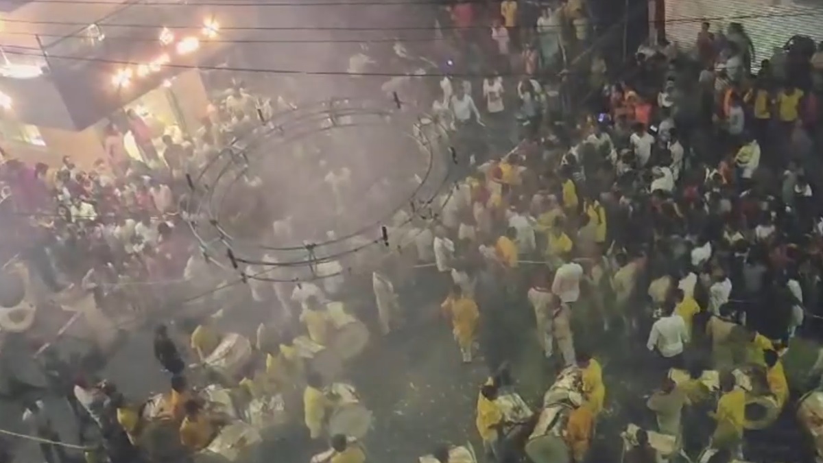 Nagpur women injured due to firecrackers during Ganpati idol immersion ...